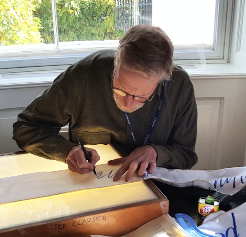 Ted Clausen's calligraphy adorns the White House Christmas Tree - Bella ...