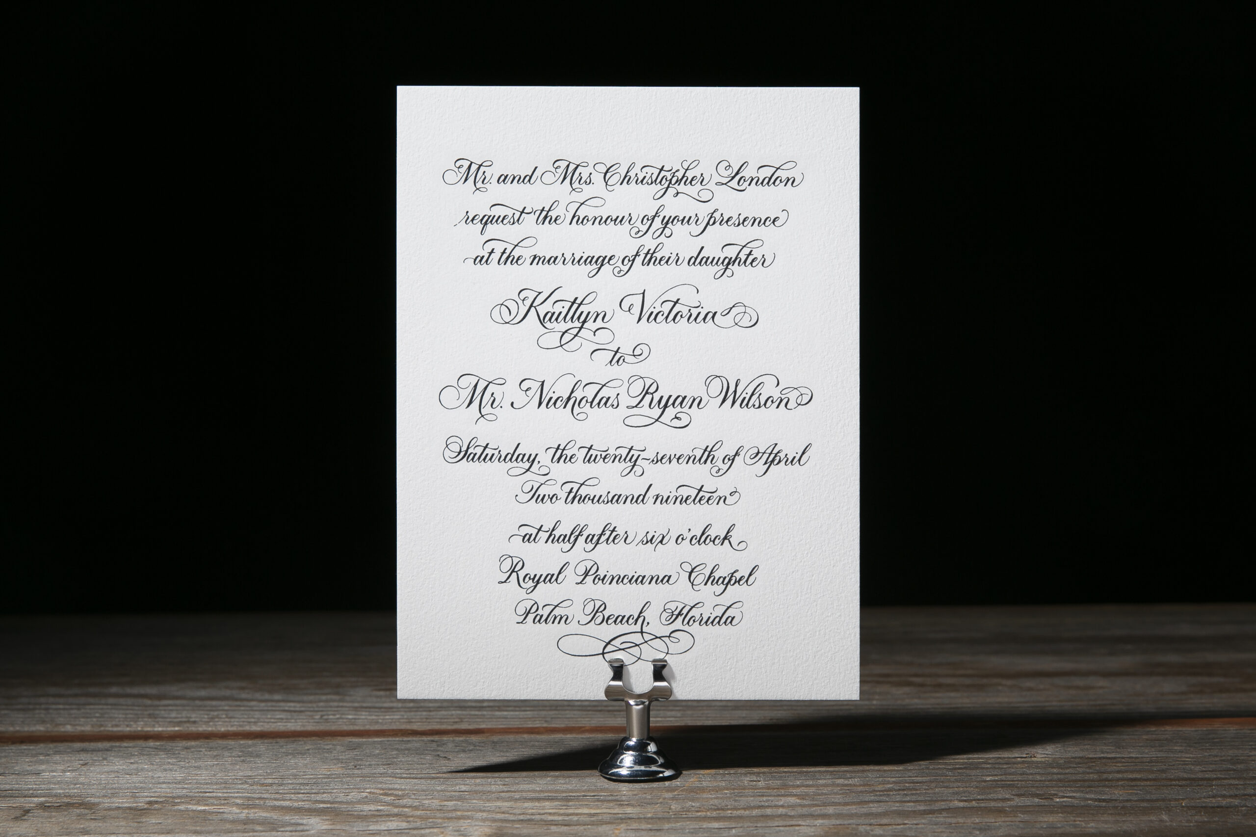 Engraved Victoria Calligraphy - Bella Figura