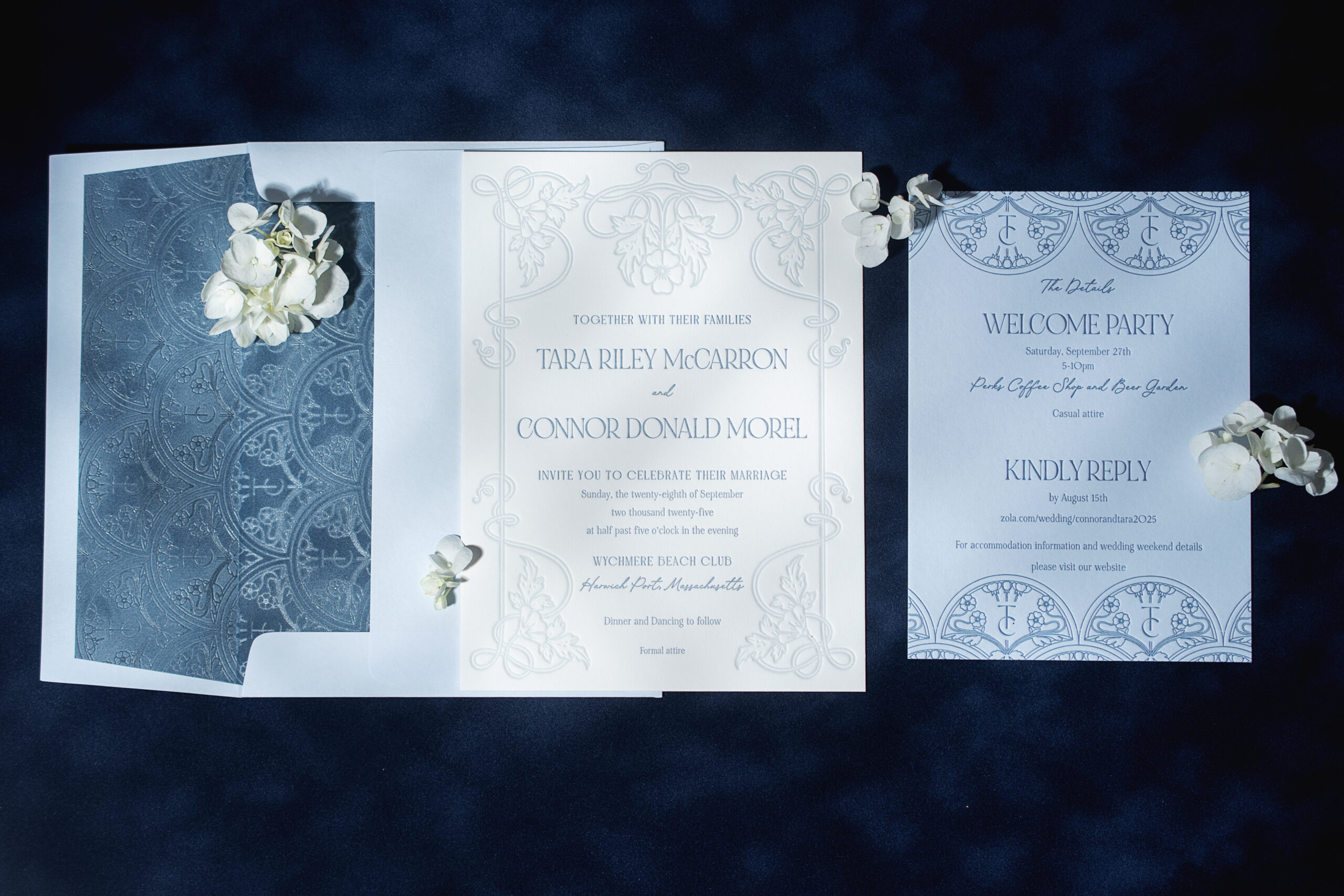 Ornate Invitations with Foil-Stamped Envelope Liner - Bella Figura
